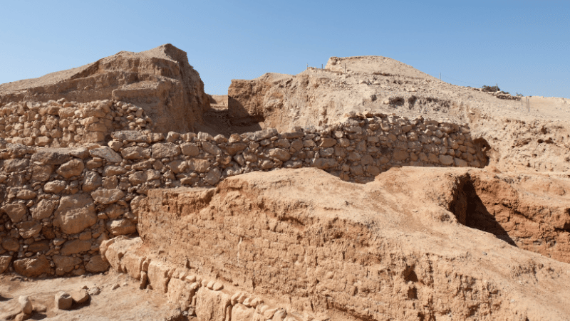 Praise Precedes the Breakthrough - God Encounters Ministries